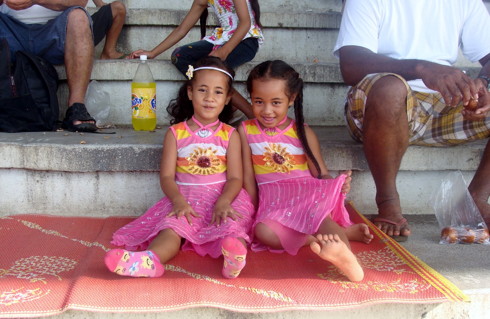 WallyandTeri "Tonga Tales": The Children of Tonga