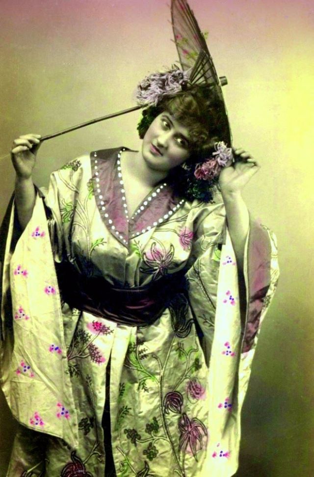 27 Beautiful Vintage Portraits of Gaijin (non-Japanese) Geishas From ...