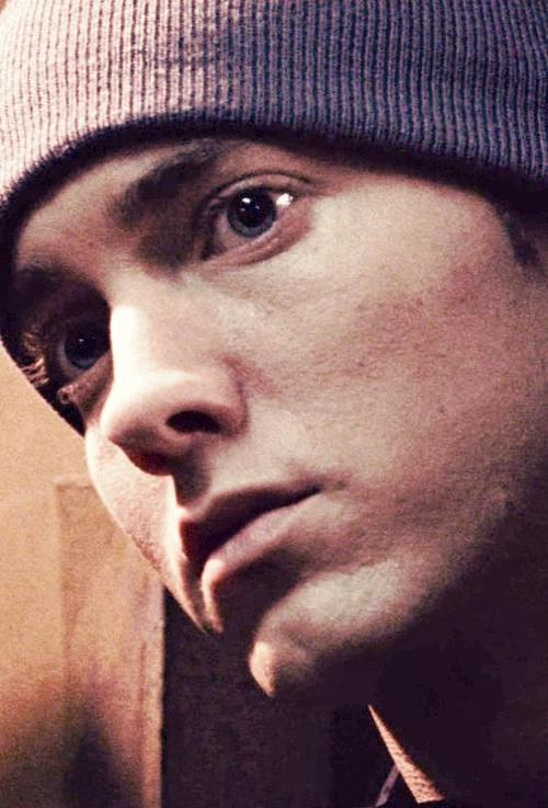 Marshall Bruce Mathers III- (EMINEM)