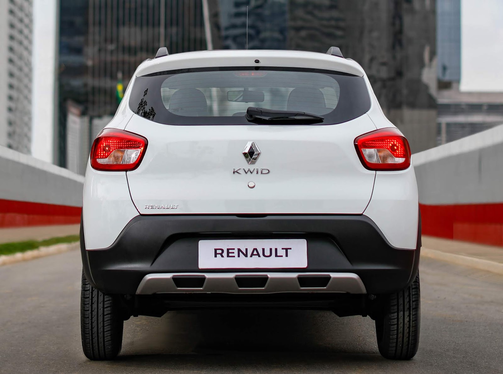 Renault Kwid 2020 estreia versão Outsider por R$ 43.990