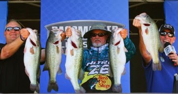 IBASSIN: 2013 Bassmaster Elite Falcon Lake Day 3: Combs leads but Clunn ...