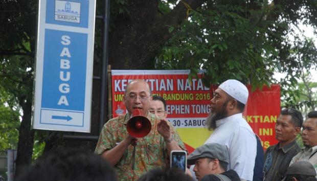 Melanggar Aturan, Natal di Sabuga Bandung Dibubarkan Ormas Islam dan ...