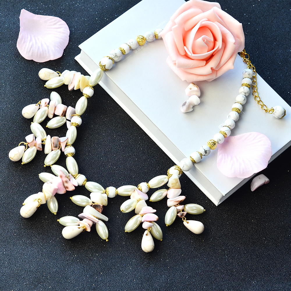 Shell Chips and Pearl Beads Bib Necklace