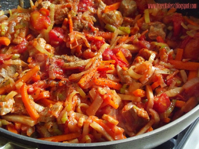 Trzeci Talerz - podkarpacki blog kulinarny: Kavarma – bułgarski gulasz ...