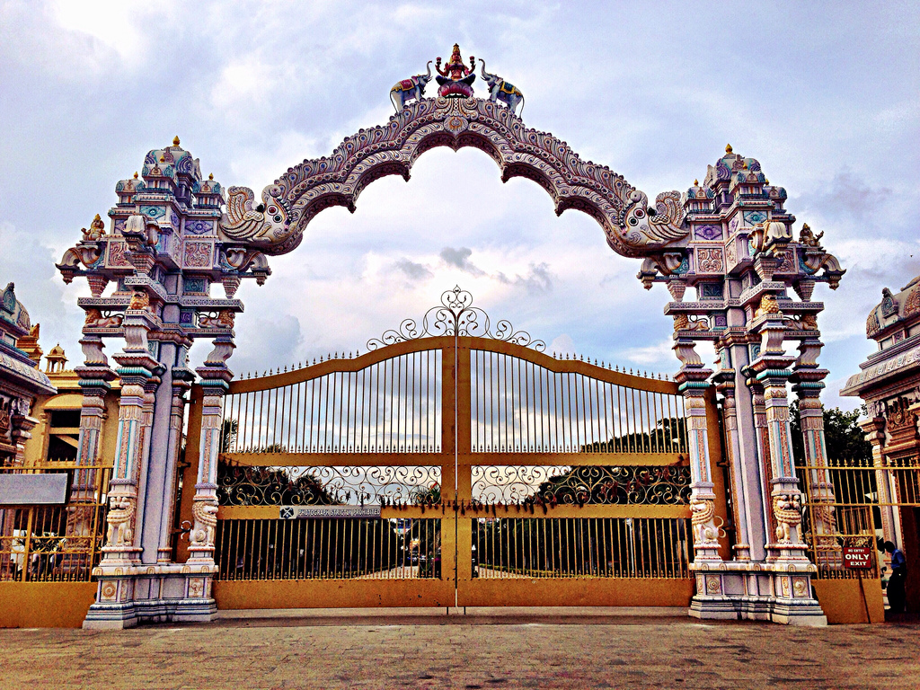 Tamilnadu Tourism: Golden Temple, Sripuram, Vellore