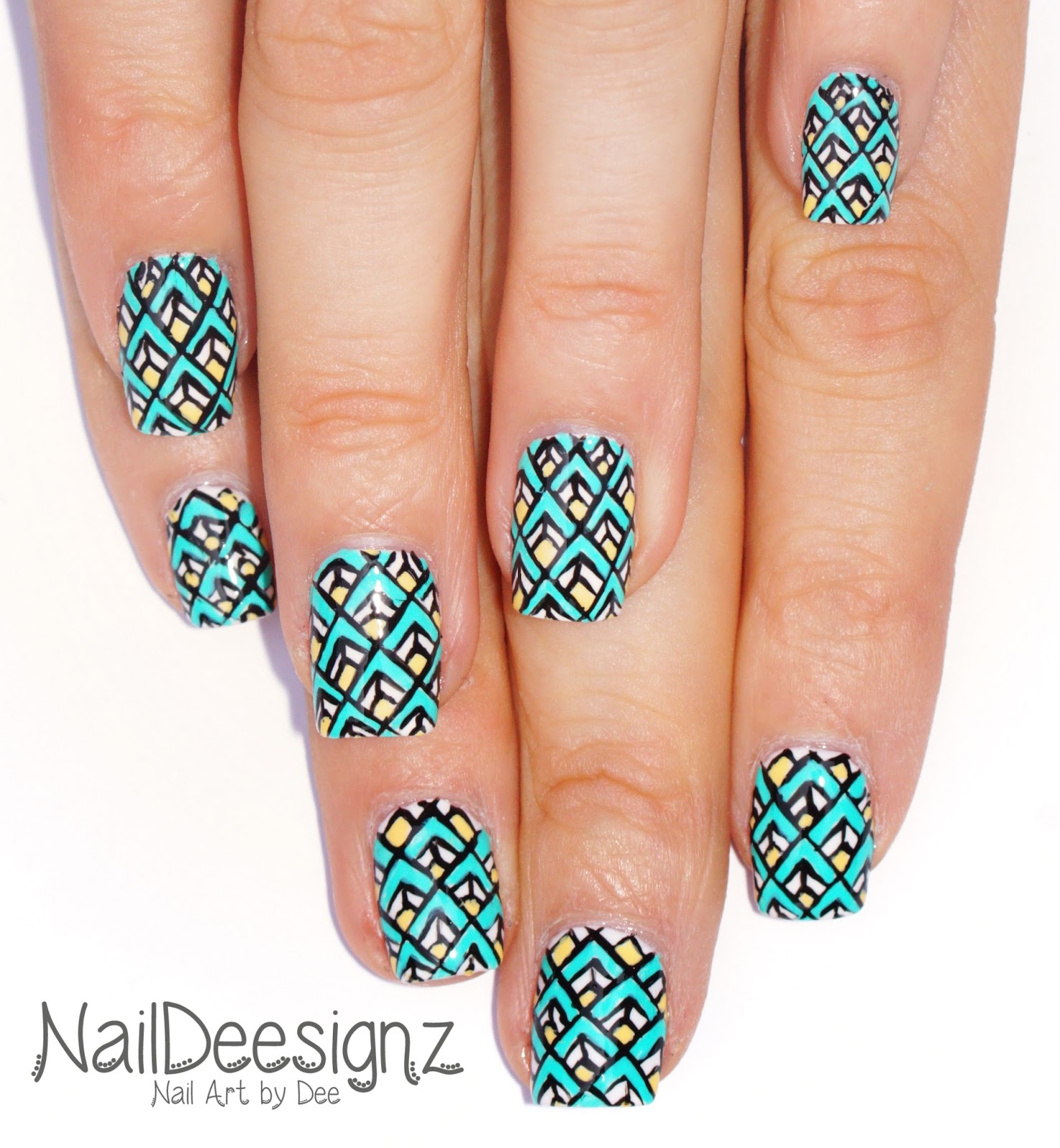 NailDeesignz: Arrowhead Nail Art