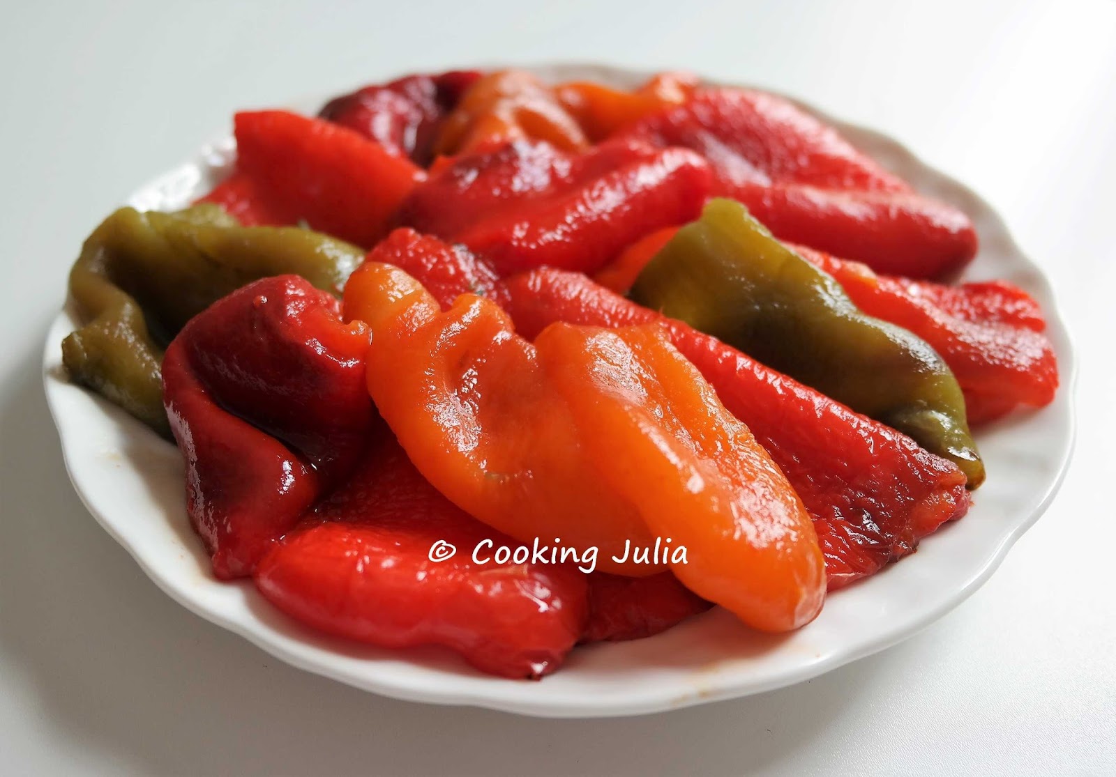 COOKING JULIA : PELER LES POIVRONS