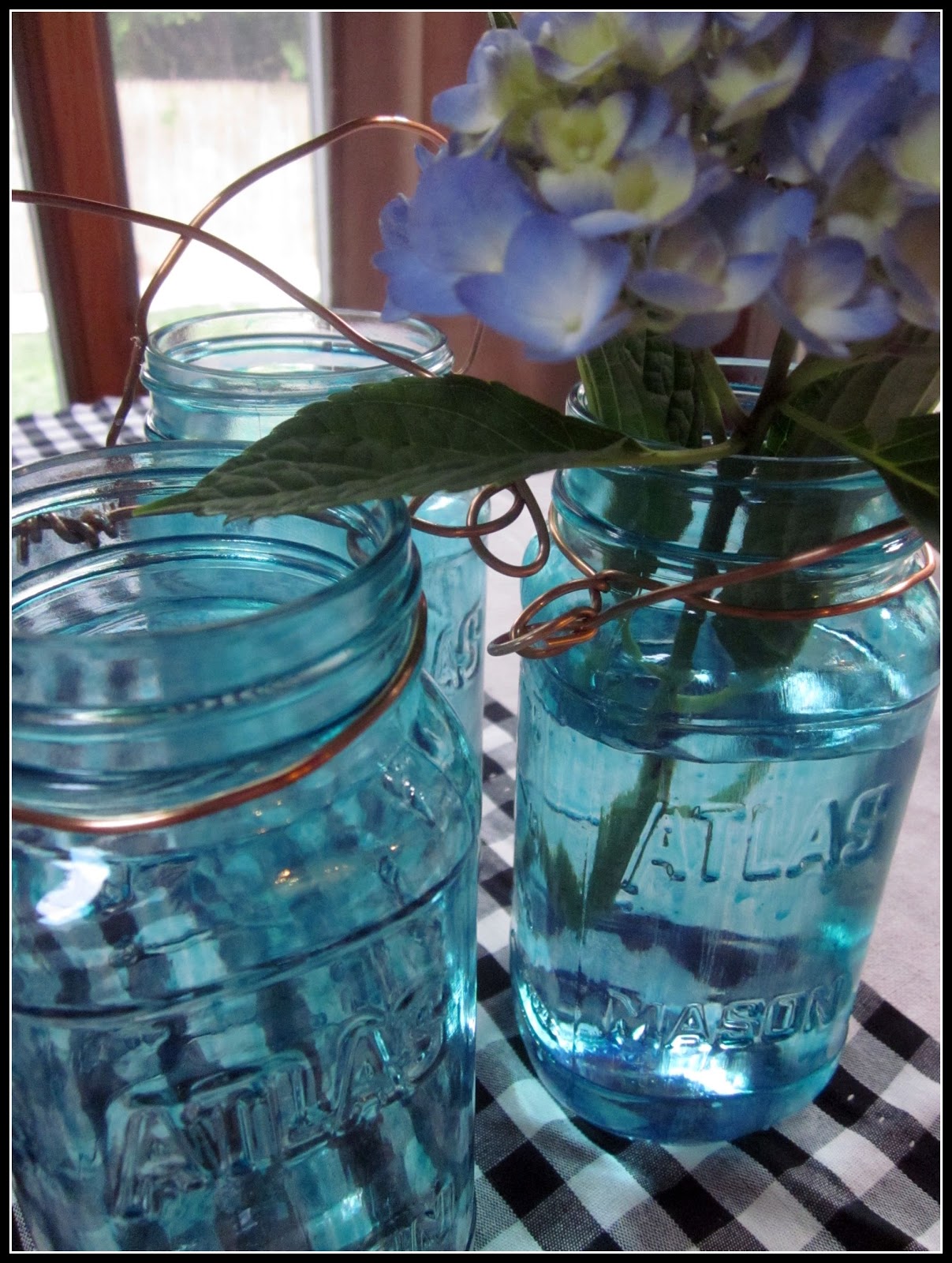 How to Paint Blue Mason Jars