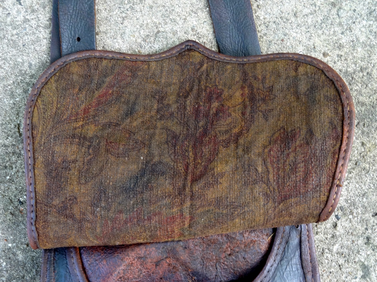 Contemporary Makers: Hunting Pouch by Jerry Rice with Scott Sibley ...