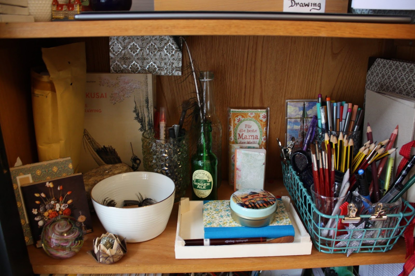How I organize my drawing, watercolor, urban sketching supplies