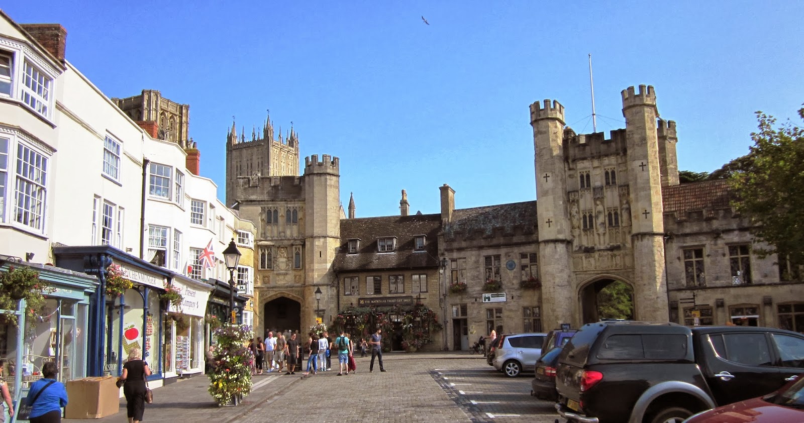 Travels with Vôvo & Kathy: Say Cheese - Wells of a Cathedral, and New ...