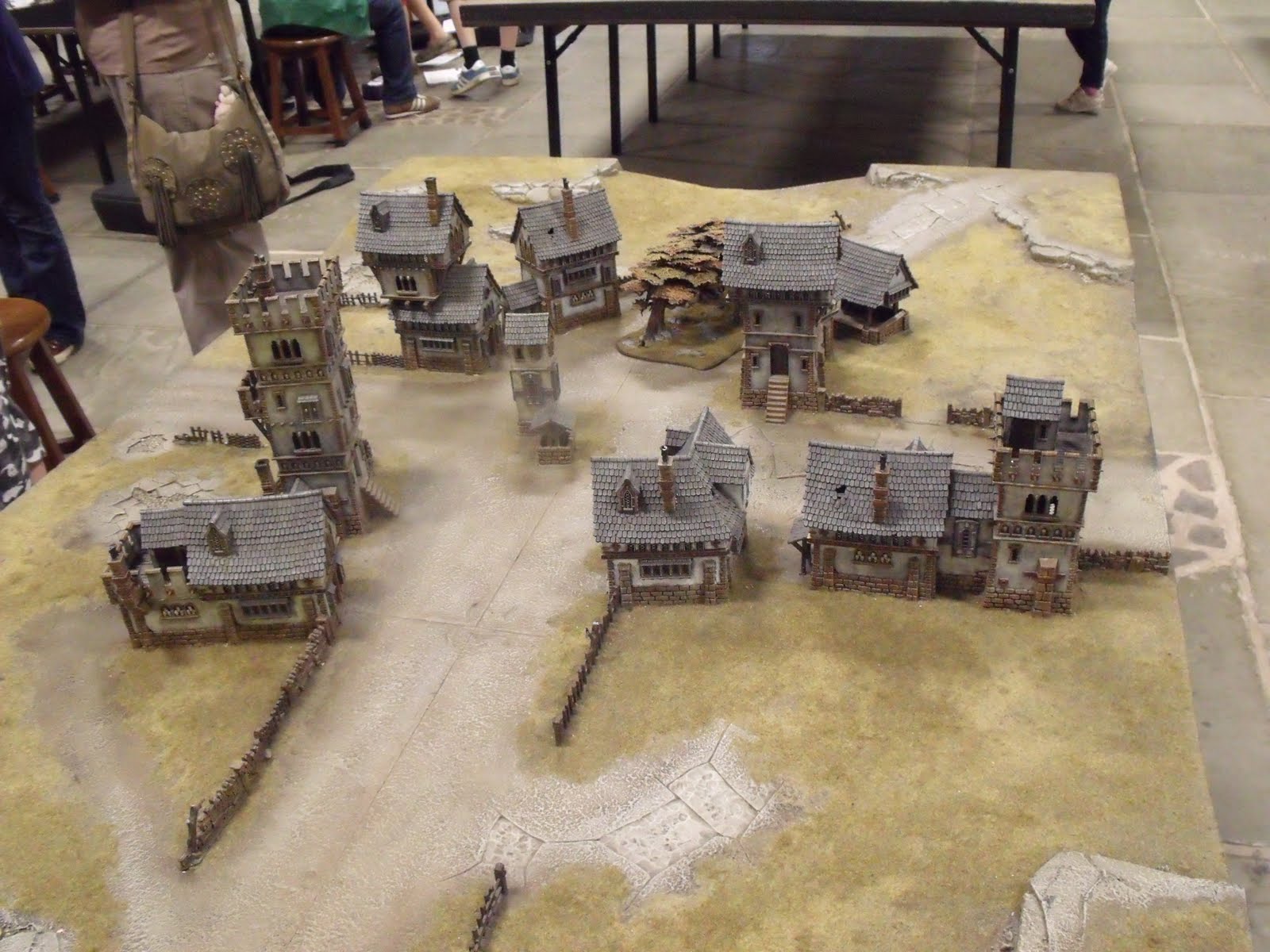Four Colour Super Minis: Summer Holiday Trip to Warhammer World