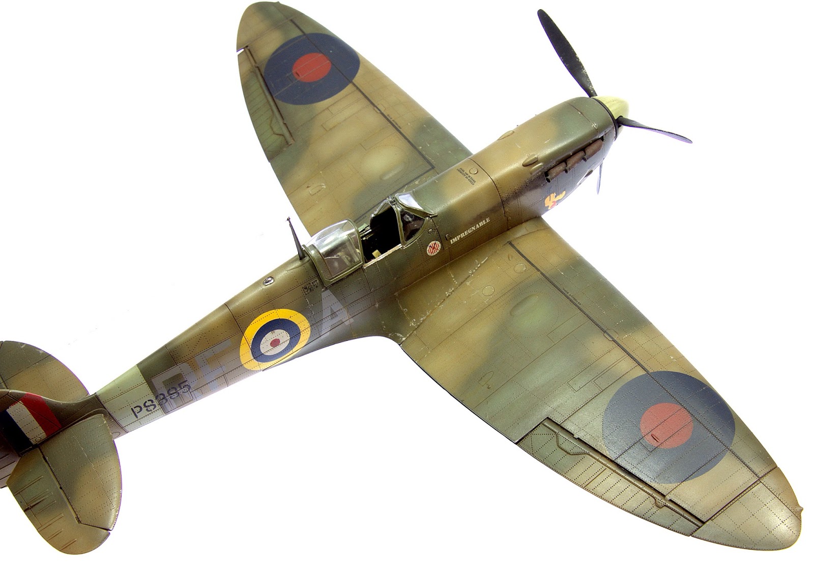 MODEL SECTOR: SUPERMARINE SPITFIRE MK. IIb, Revell 1:32