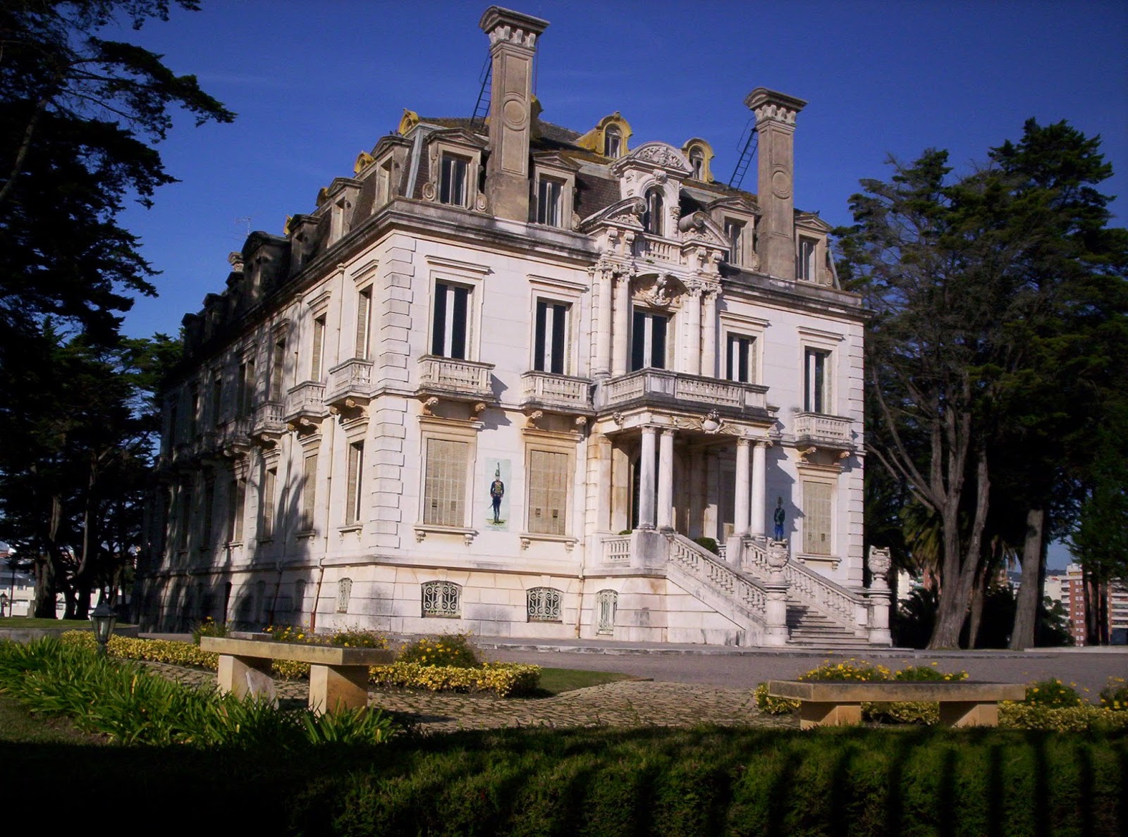 » PÁGINA TRÊS «: Palácio Sotto Mayor – Figueira da Foz = Historial