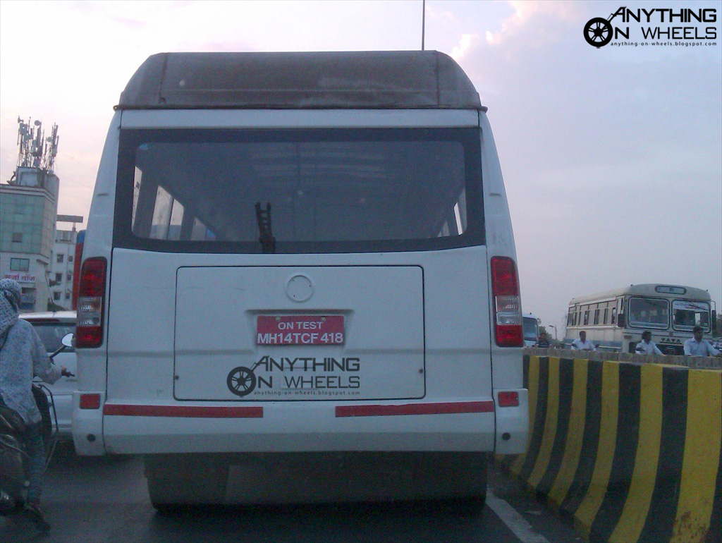 ANYTHING ON WHEELS: Force Traveller 26 Mini Bus spotted testing in Pune