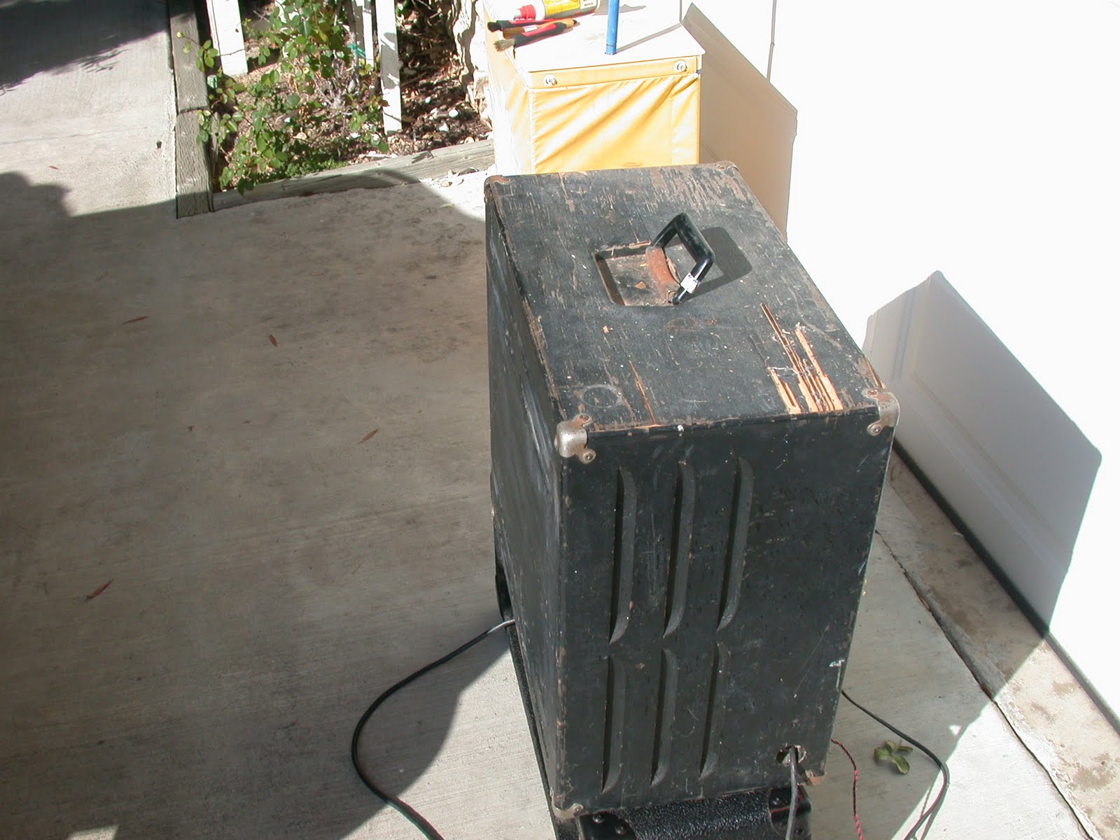 How Money Really Works: Leslie Model 12 ( I thnk the ONLY one)