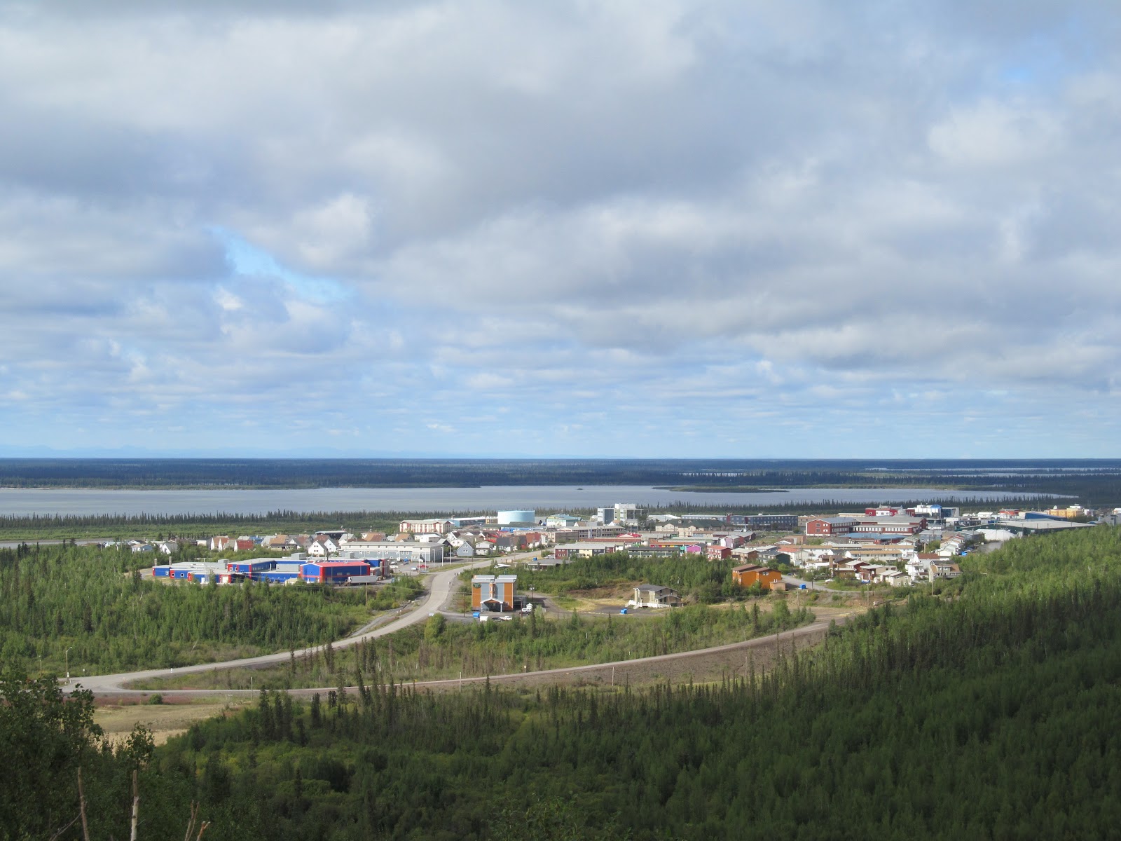 Lisel's Fabulous Arctic Adventure: A little hike near Inuvik (August 12th)