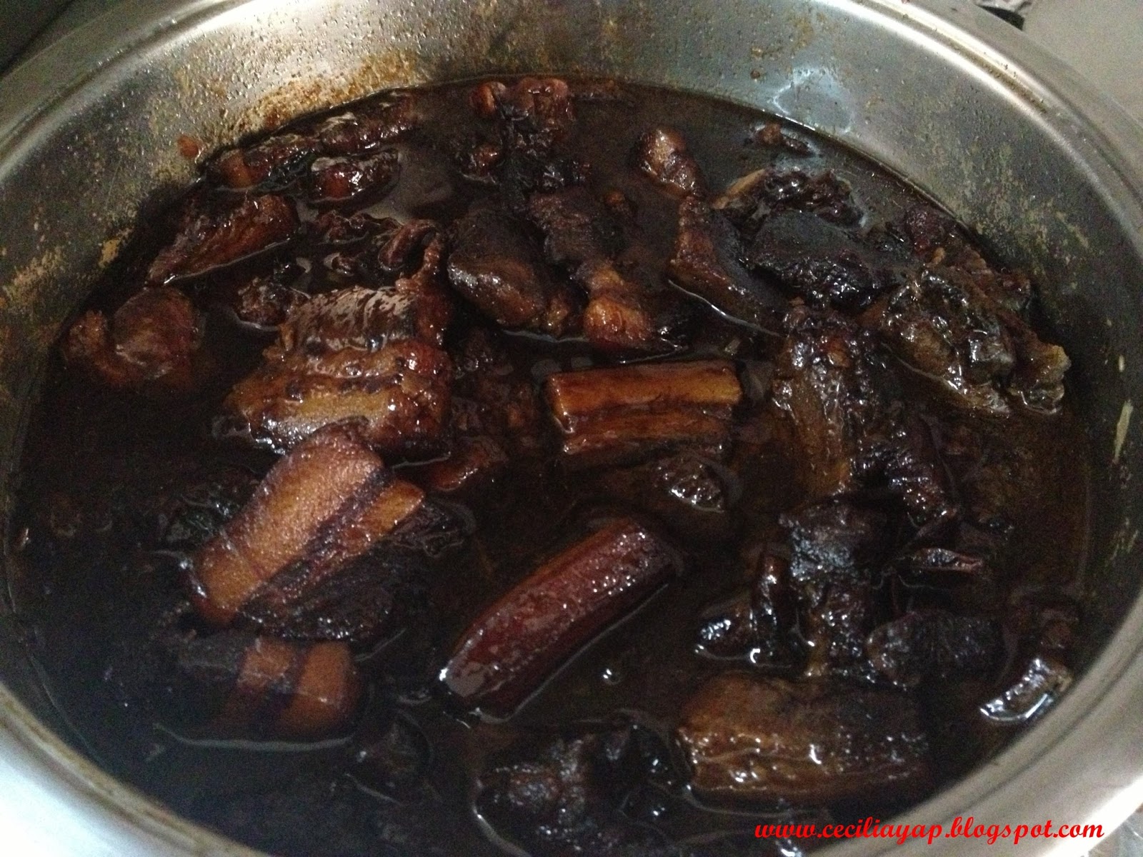 Sassy Haven: Kong Bak Pau 扣肉包 (Braised Pork Belly with Yam)