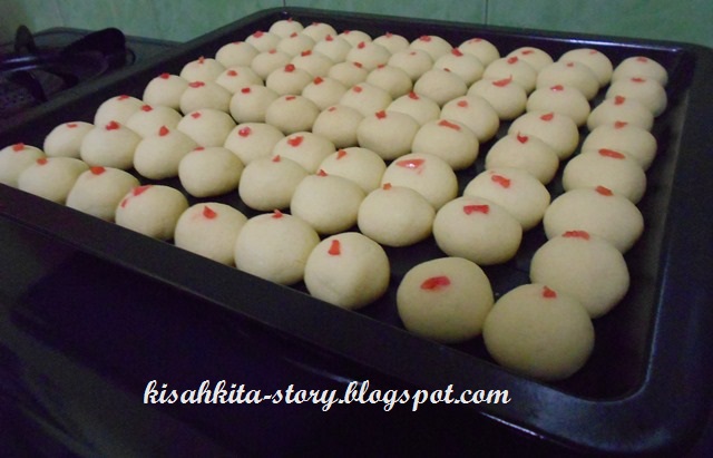 Idayuni: Resepi Biskut Arab (Biskut Suji)