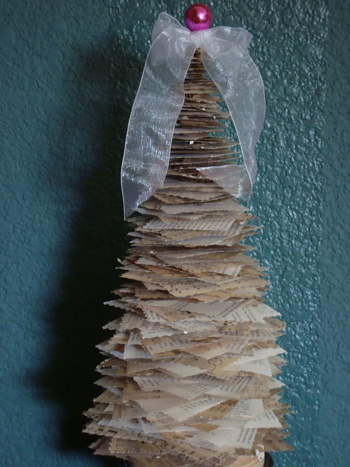 RedfieldRoad: Paper Christmas Trees