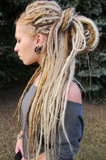 HIPPIES: RASTAS (dreadlocks)