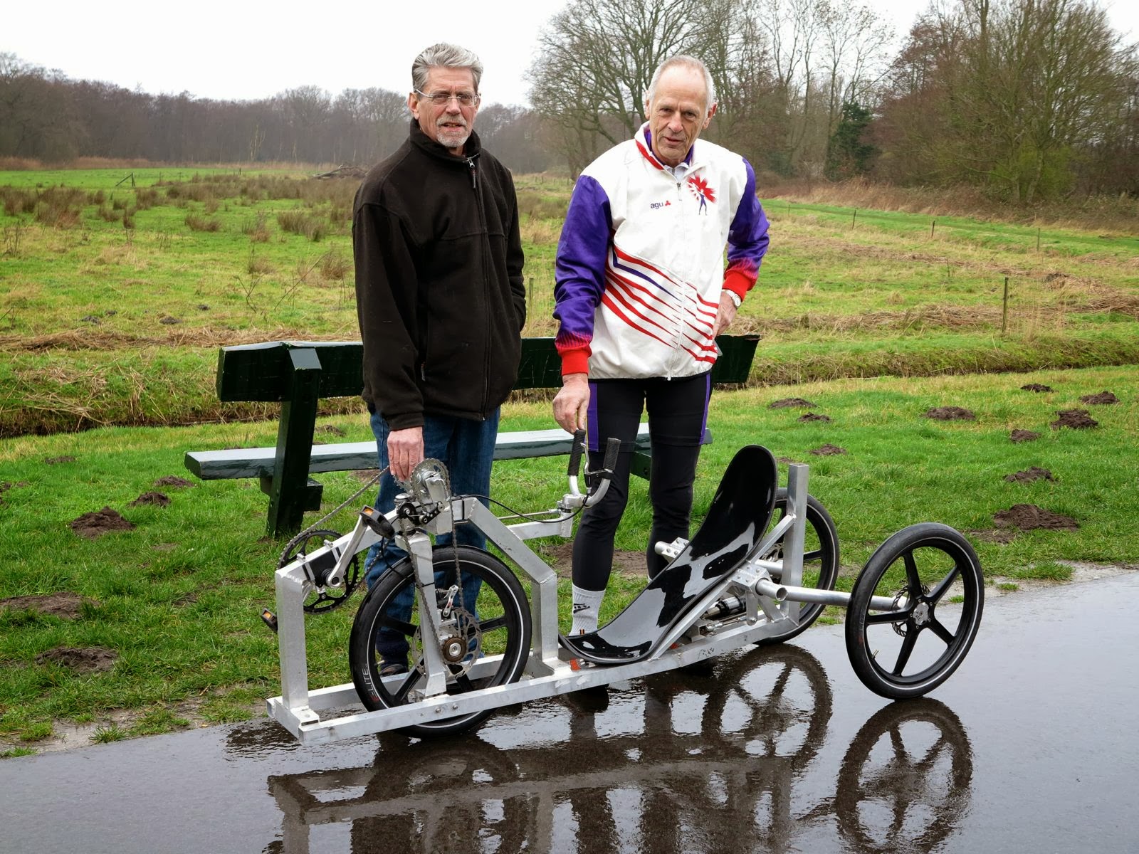 Velomobiel Quest en Wim Schermer: Naakte VeloTilt rijdt, en hoe