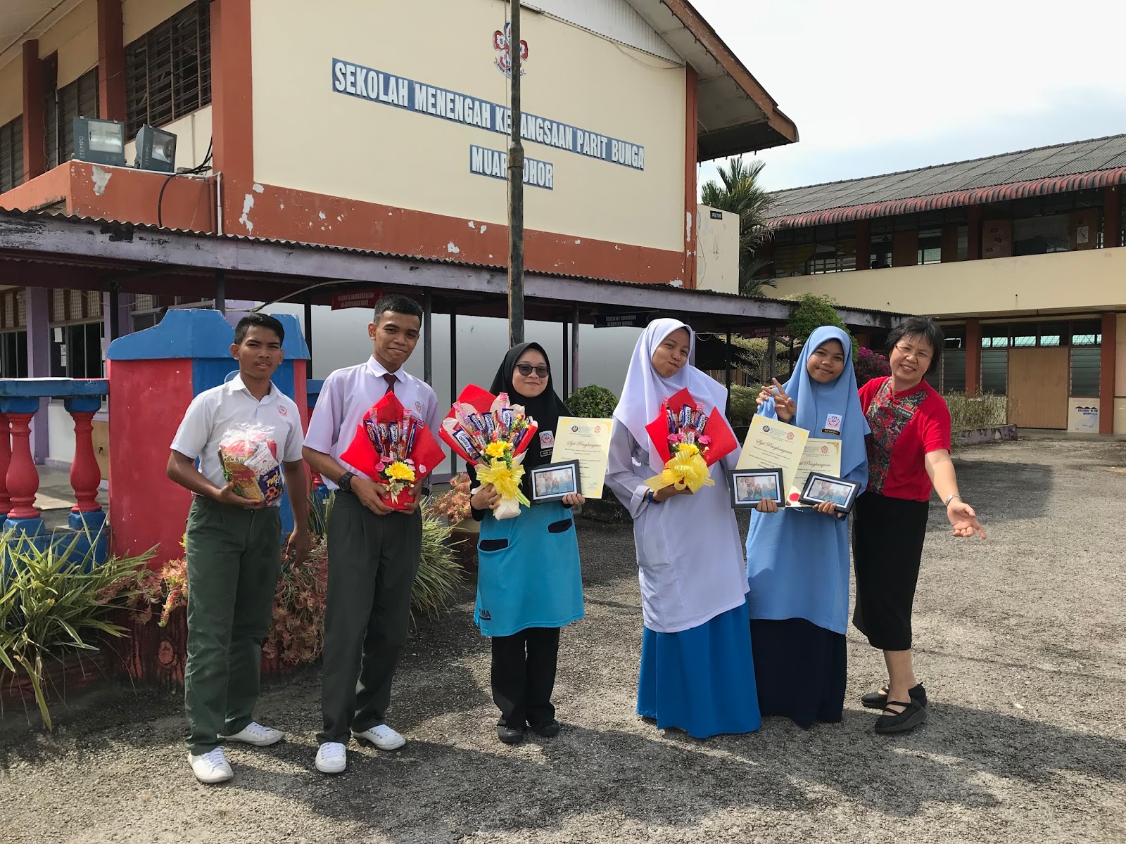 PUSAT SUMBER SEKOLAH SMK PARIT BUNGA: JAMUAN AKHIR TAHUN 2017
