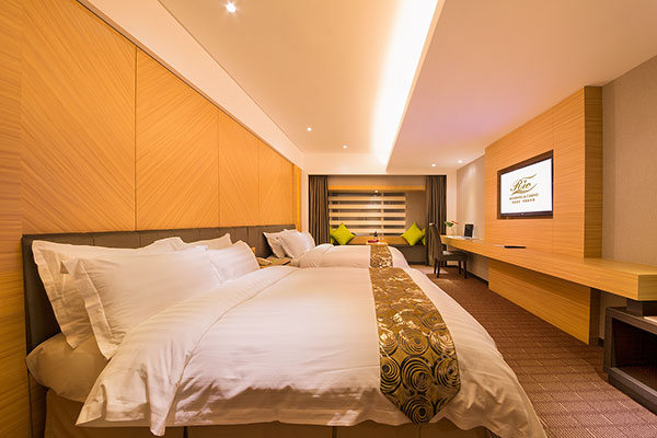 Rio Hotel & Casino: Exploring the Hidden Charm of First Class Rooms in ...