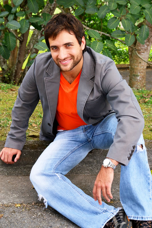 LATINOS SENSUALES: ANDRES SUAREZ