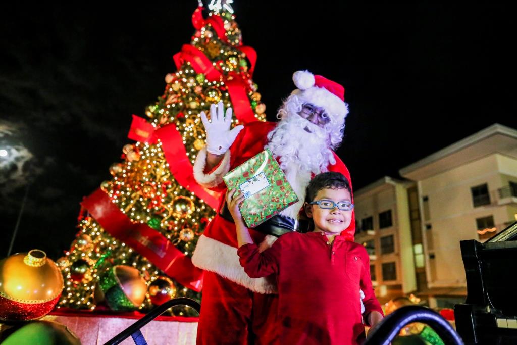 Etcétera Blog Panamá: Panamá Pacífico iluminó la Navidad con el ...