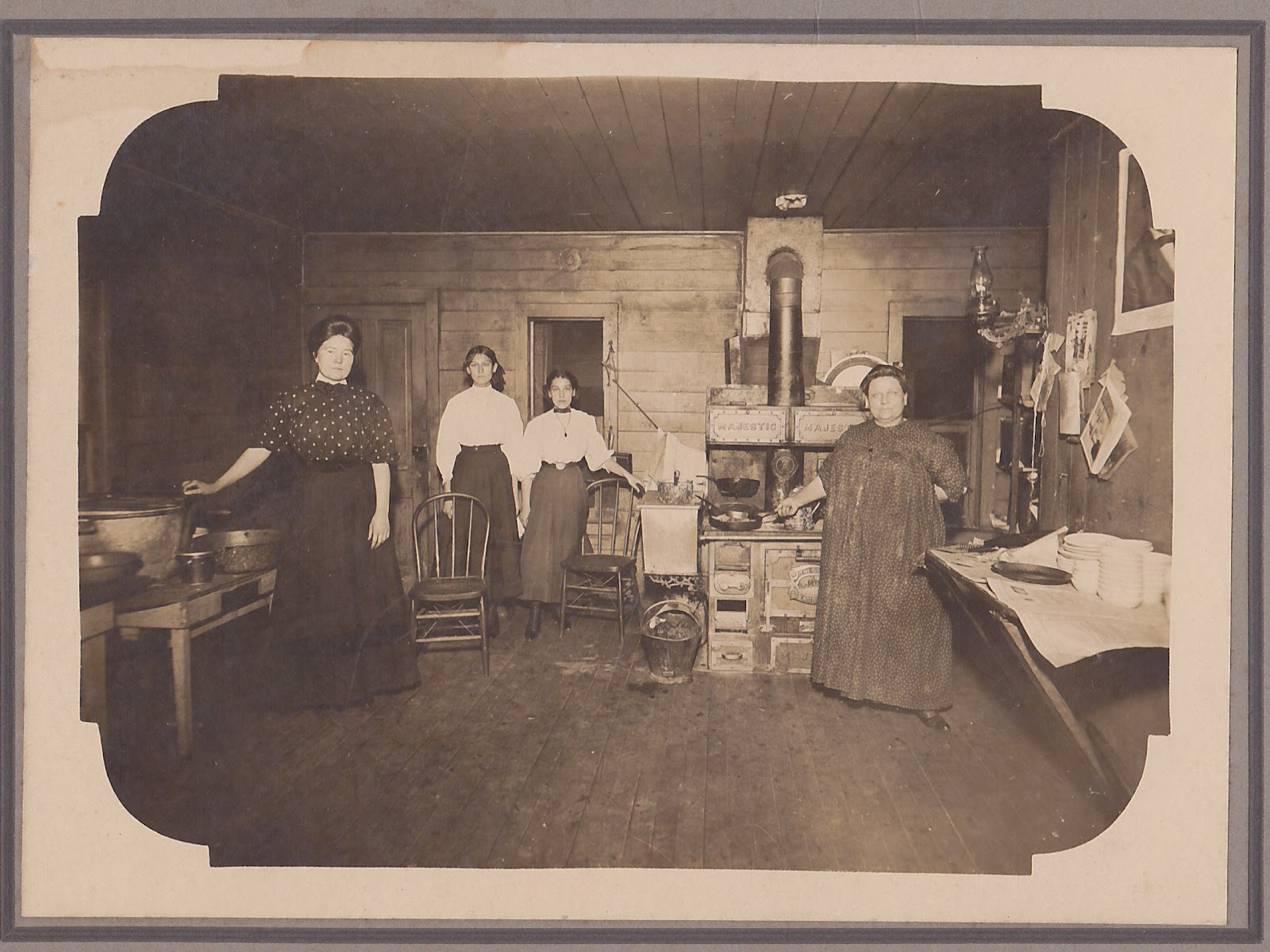 Are My Roots Showing?: ... In Which I Do the Genealogy Happy-Dance!