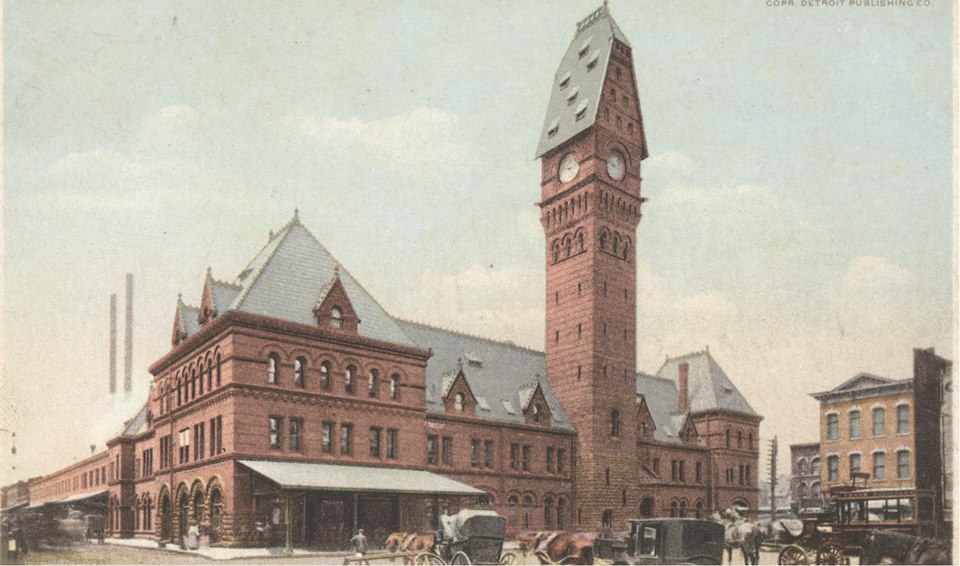 Towns and Nature: Chicago, IL Depot: 1885-1976 Dearborn Station
