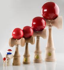 Kendama U.S.A: Mini Kendamas an giant Kendamas