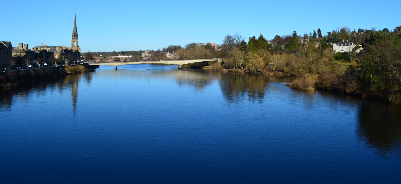 Tour Scotland: Tour Scotland Photographs River Tay Perth Perthshire ...