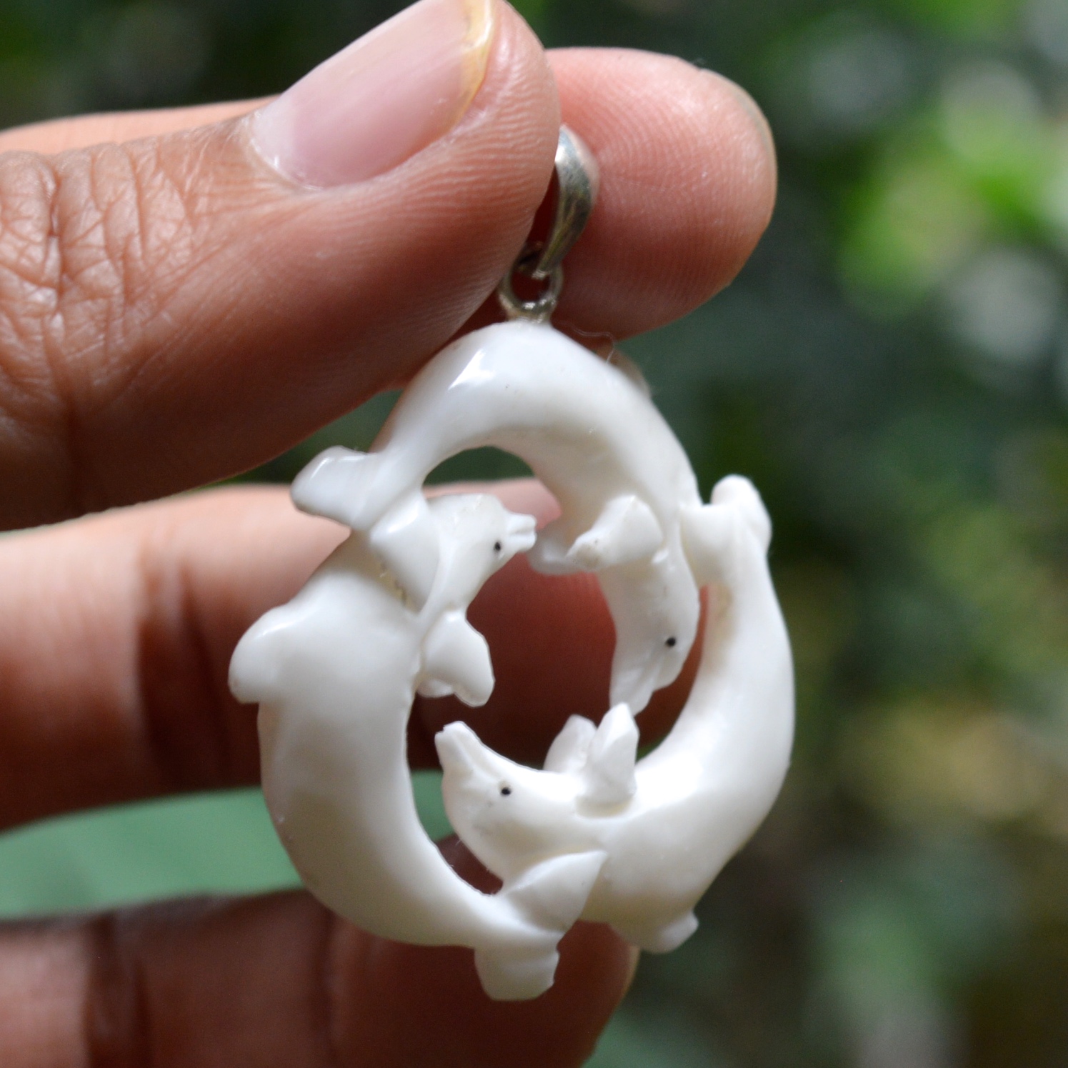 5pcs Hand Carved 30mm Dolphin Triple Buffalo Bone Carving w Bail