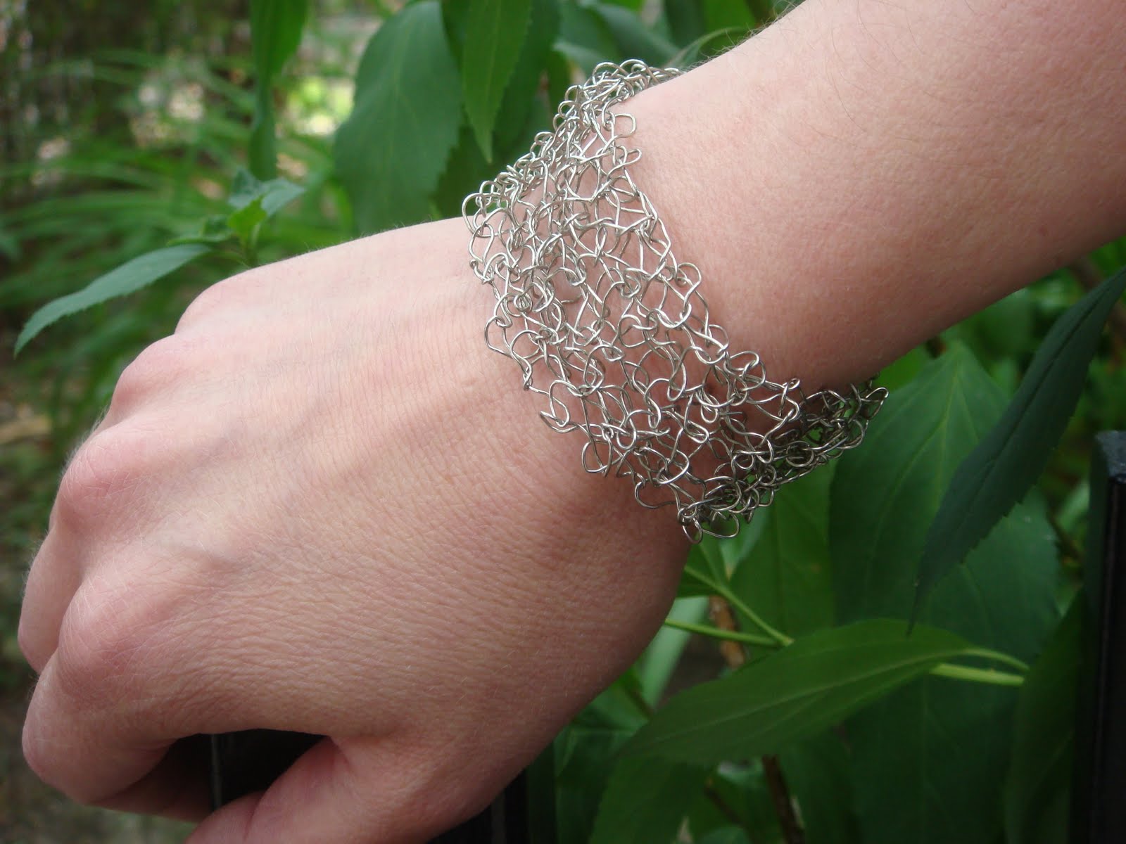 Too Hot For Wool? Try Wire! Free Pattern! - KateAtherley.com