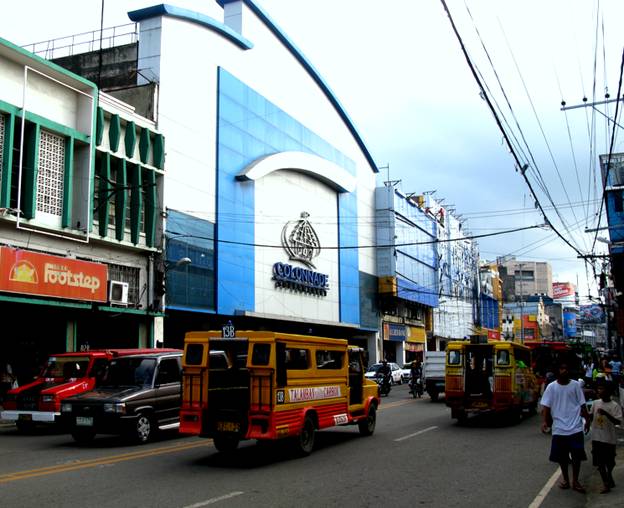 Eye in the Sky: More Images from Colon Street