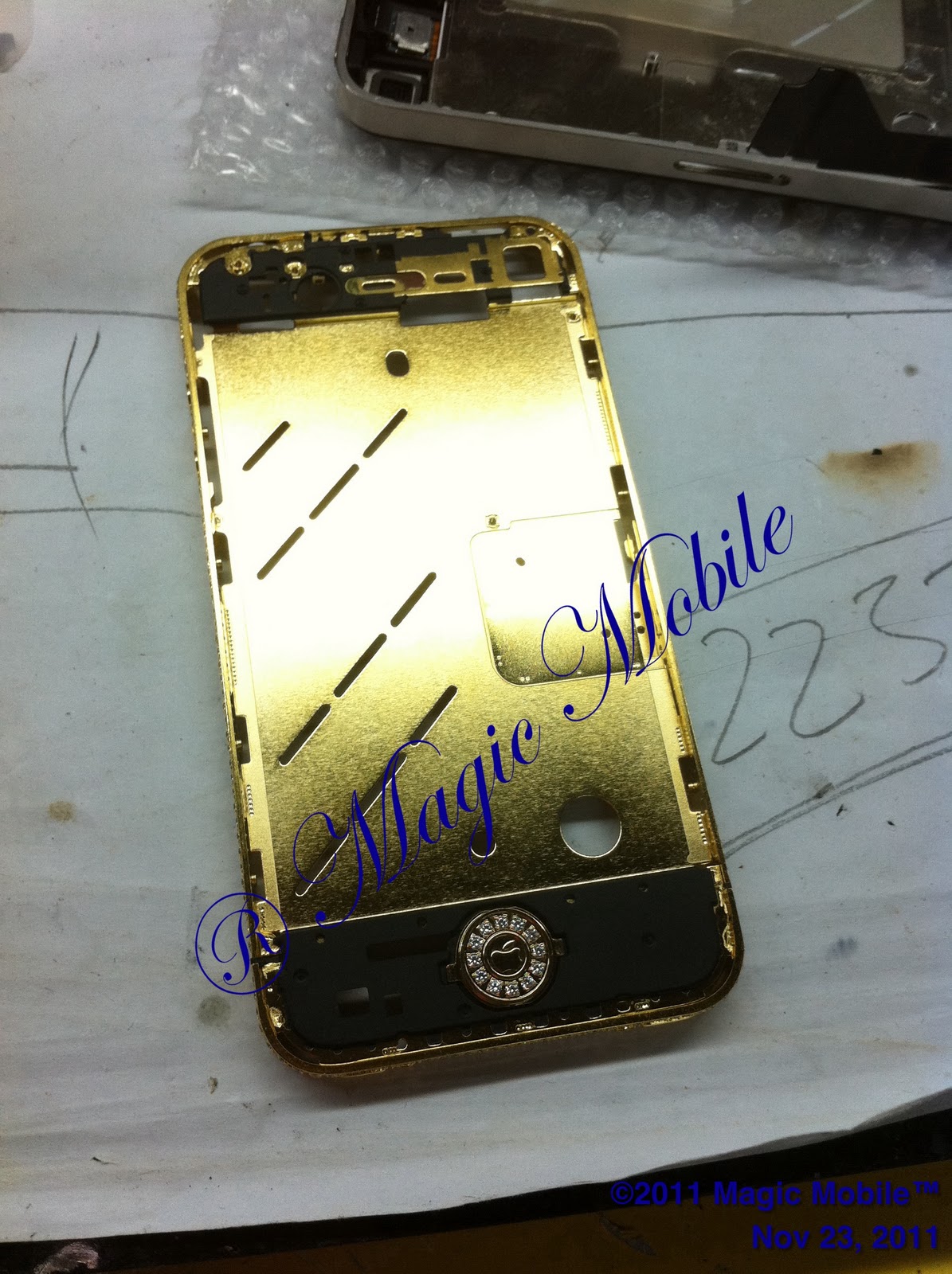 Magic Mobile: Iphone 4 Gold Plated Full Set