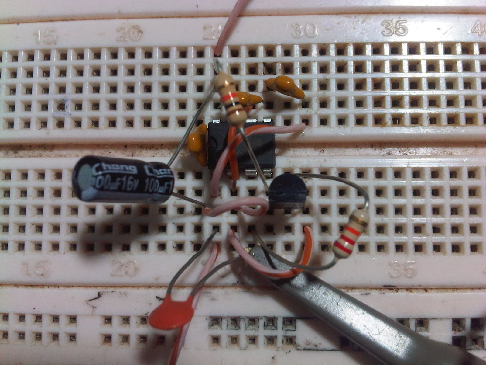 Afdhal Atiff Tan: In Real Life: NE555 Outputs