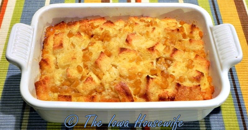 The Iowa Housewife: Creamed Corn Bread Pudding