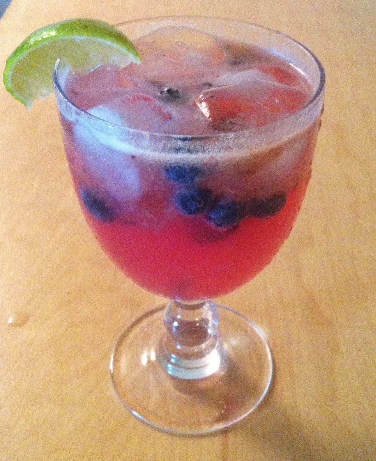 My Tiny Oven: Friday Summer Cocktail – Blueberry Basil Fizz