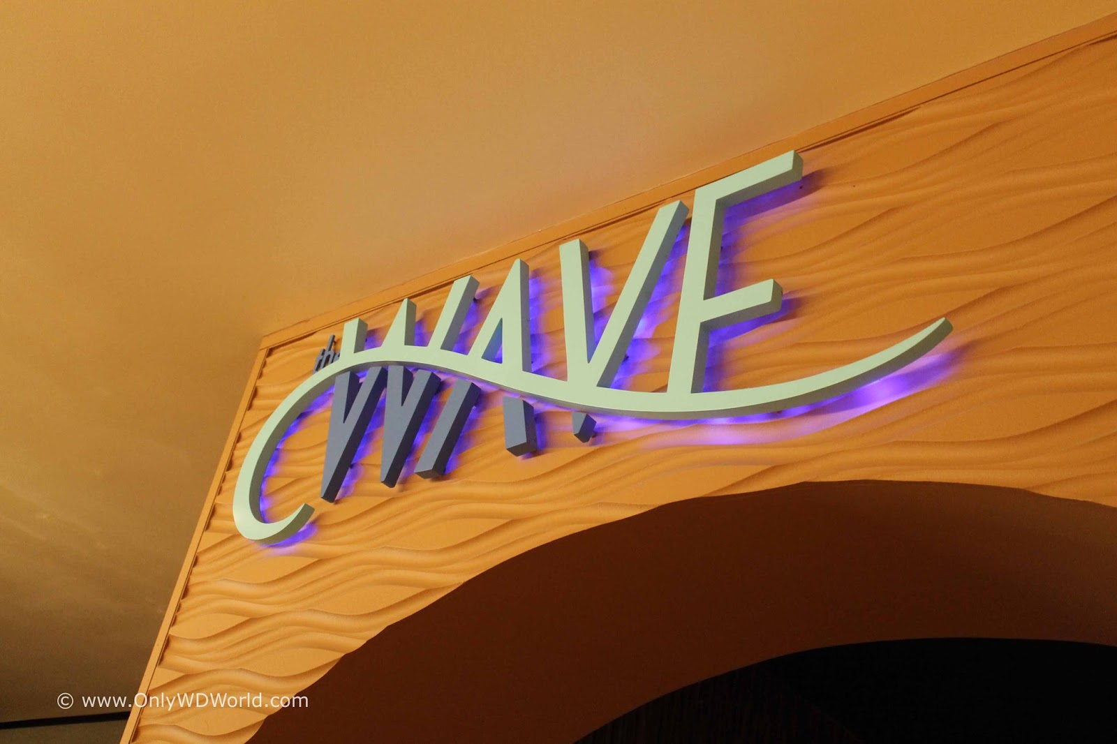 Review Of The Wave At Disney's Contemporary Resort | Disney World Blog ...