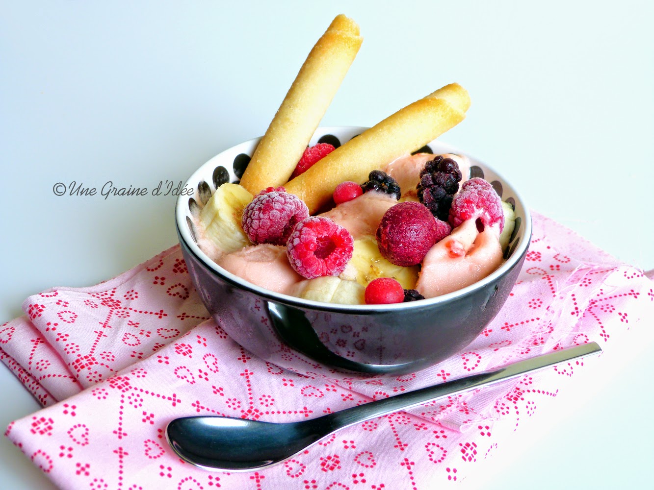 Coupe Glacée Banane, Rhubarbe & Fruits Rouges | Une Graine d'Idée