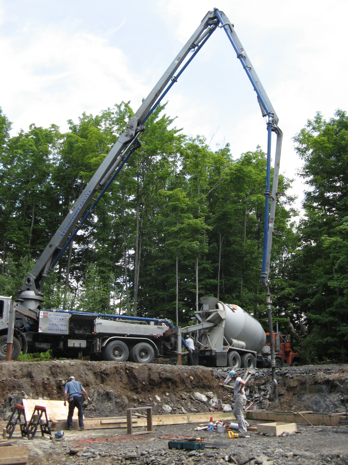 Rez-de-jardin à Sutton: BASE BÉTON