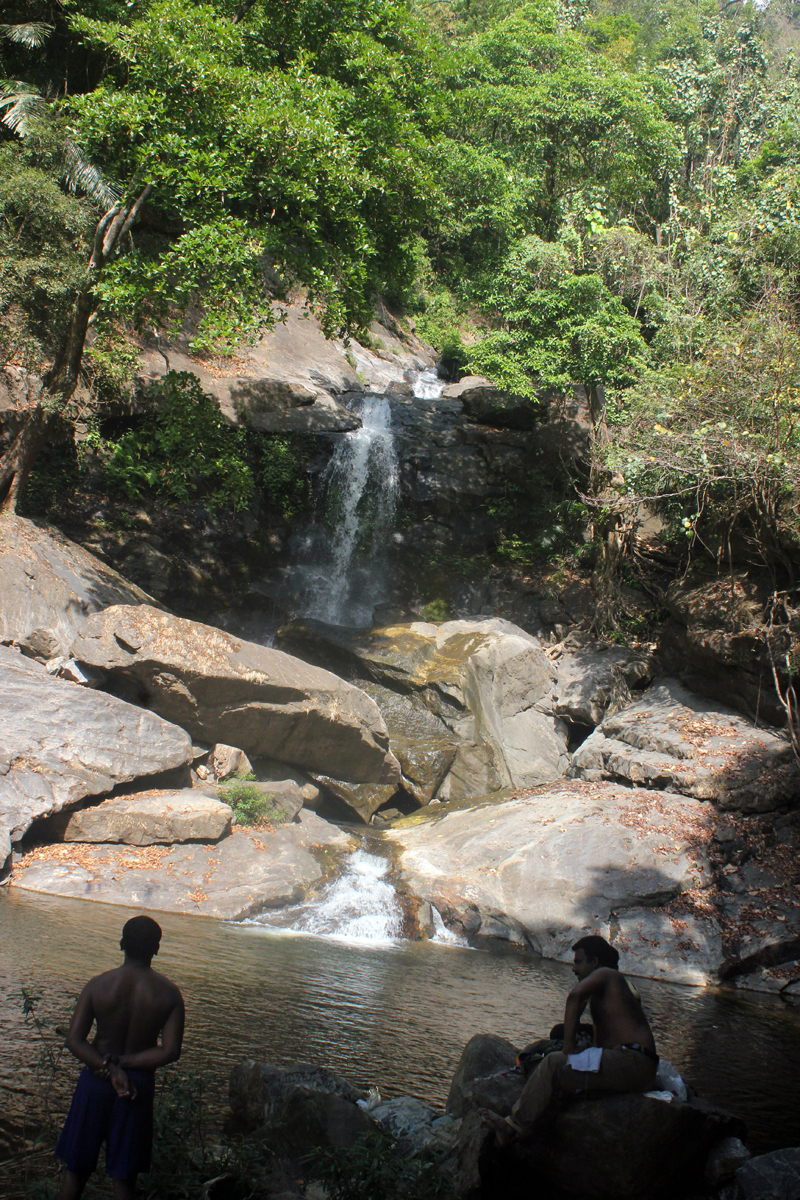 Kerala Hills: MeenVallam waterfalls