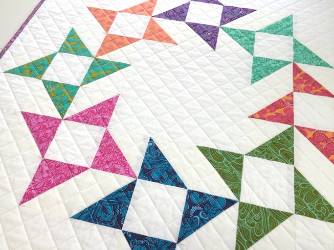 Quilted Blooms: Friendship Star Wreath Mini Quilt and WIN!