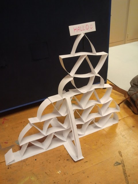 Beeldende vorming Dana en Tessa: les 3: toren bouwen