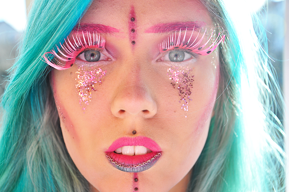 Crazy makeup looks 1 - Natasha