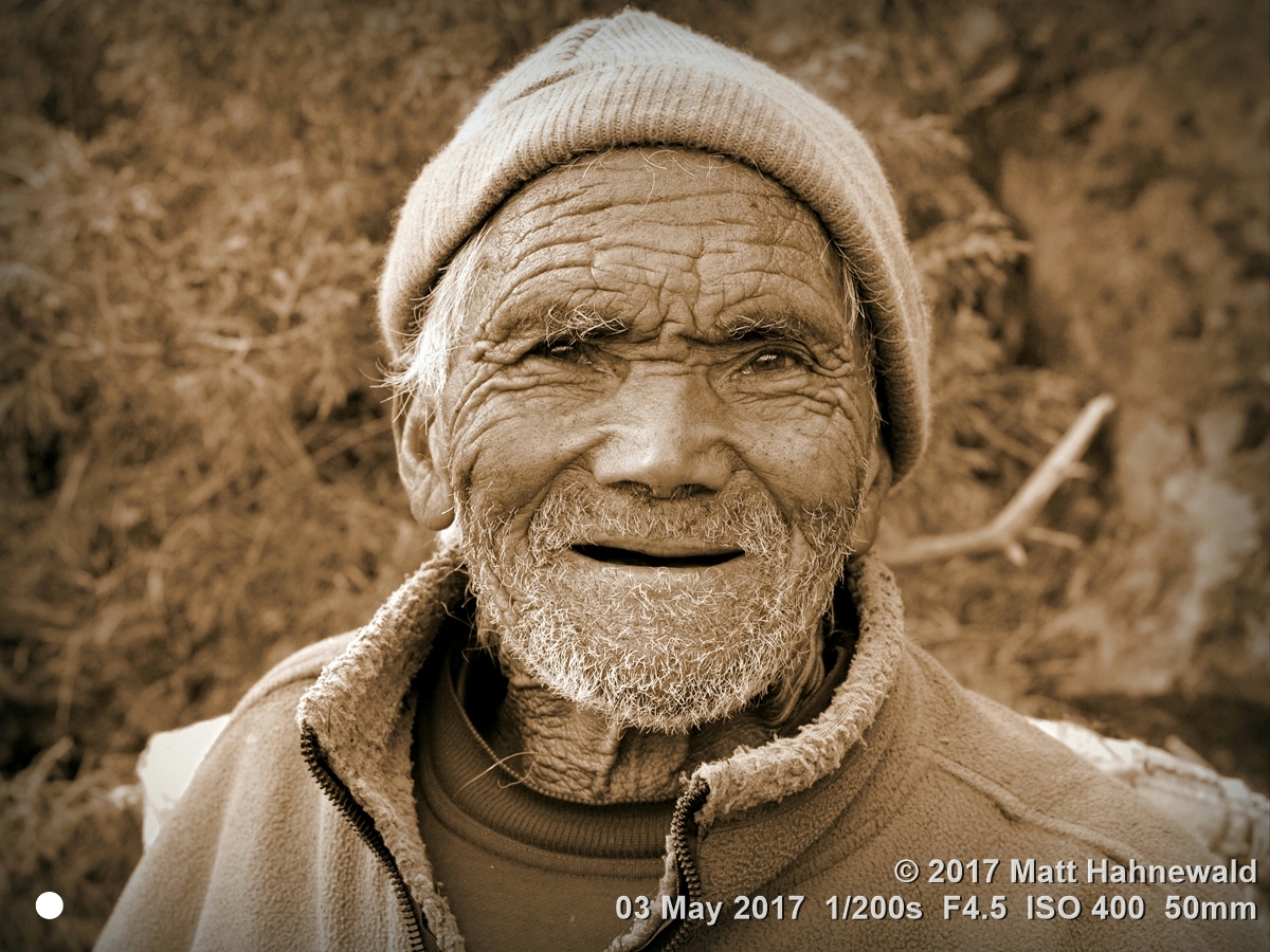 Facing the World: Nostalgifying Portraits with Sepia