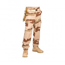 equipement militaire: équipement militaire